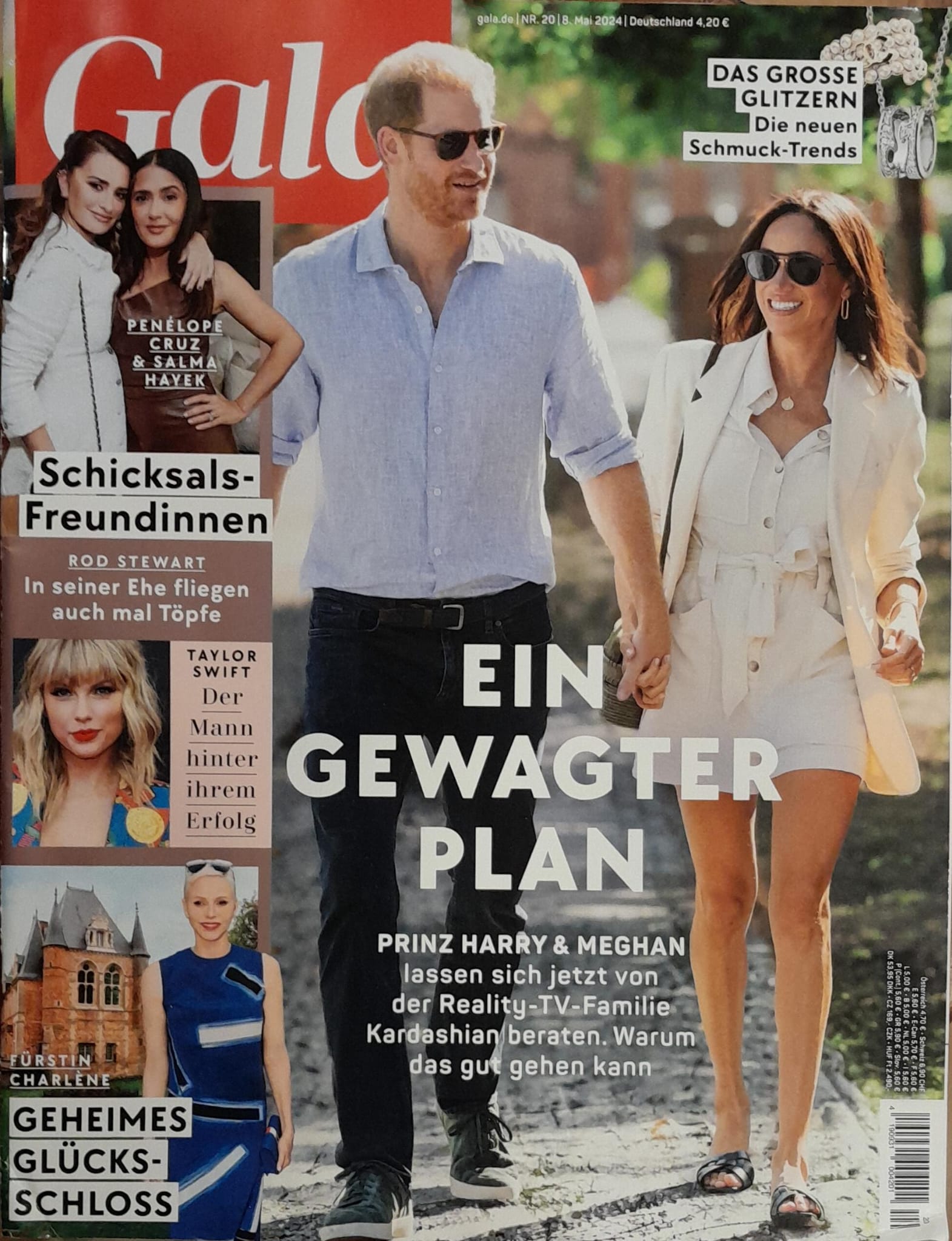 Buy Gala Magazine Subscriptions USA - magazinecafestore.com NYC