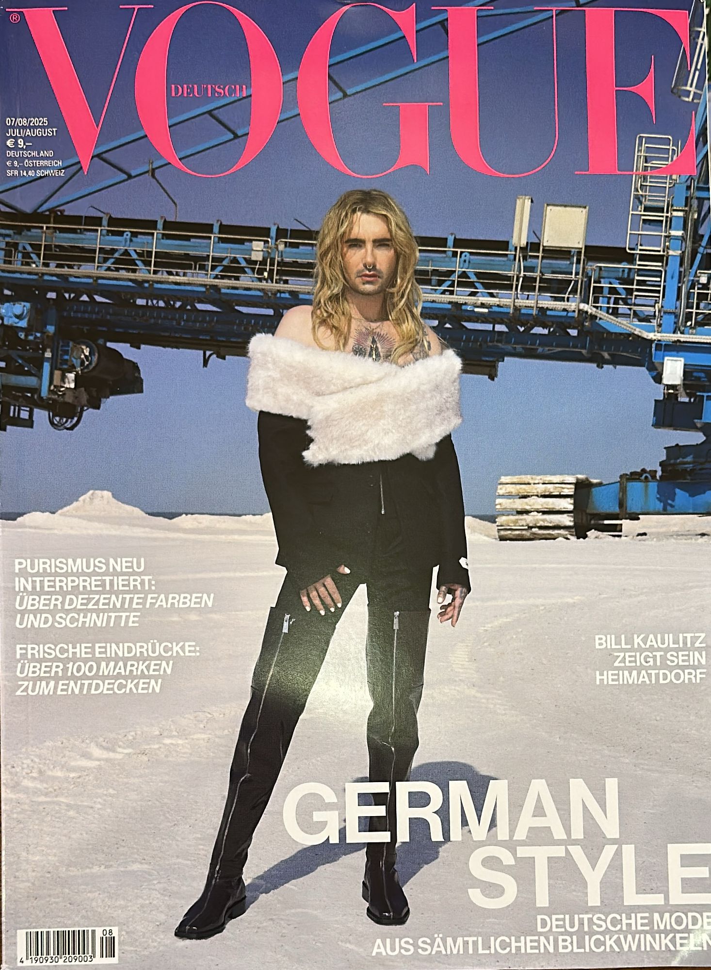 Vogue Germany Magazine Subscription | MagazineCafe USA